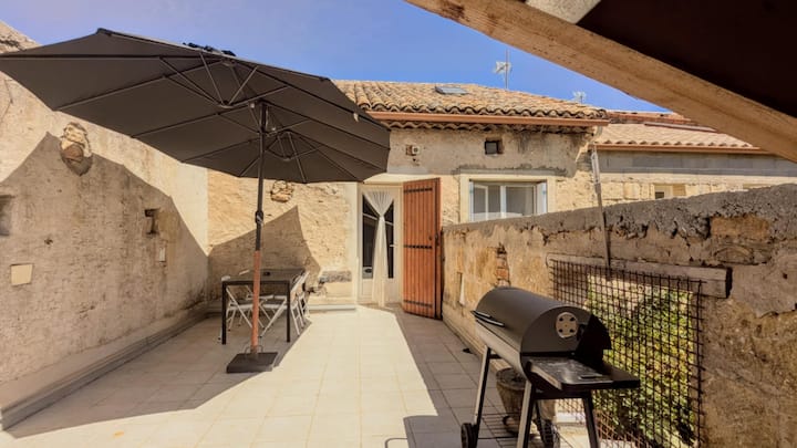 Le Central | Terrasse | Clim | Parking Privé - Remoulins