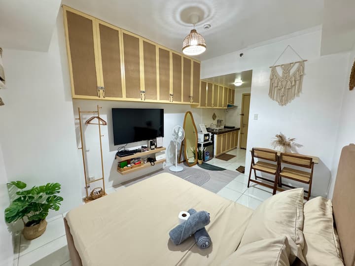 Bohemian Bliss @ Sun Residences Welcome Rotonda - Manille