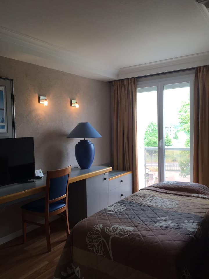 Triple Cosy – Hôtel Val De Saône - Lyon