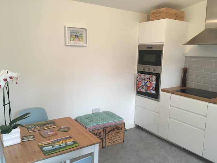 Small Cosy Apartment - Enniscrone