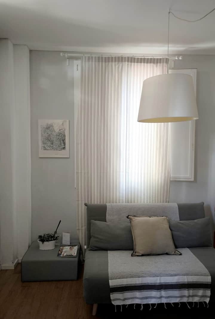 Studio Confortable Au Centre De Bologne - Bologna