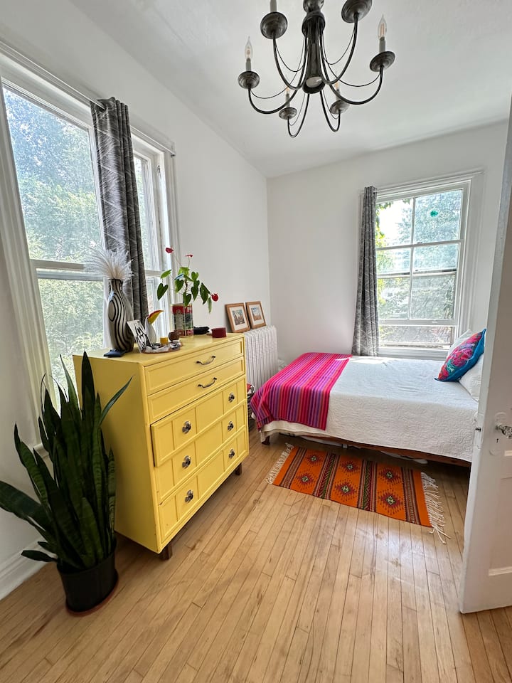 Bright And Cozy 1 Bedroom Apt - 해밀턴