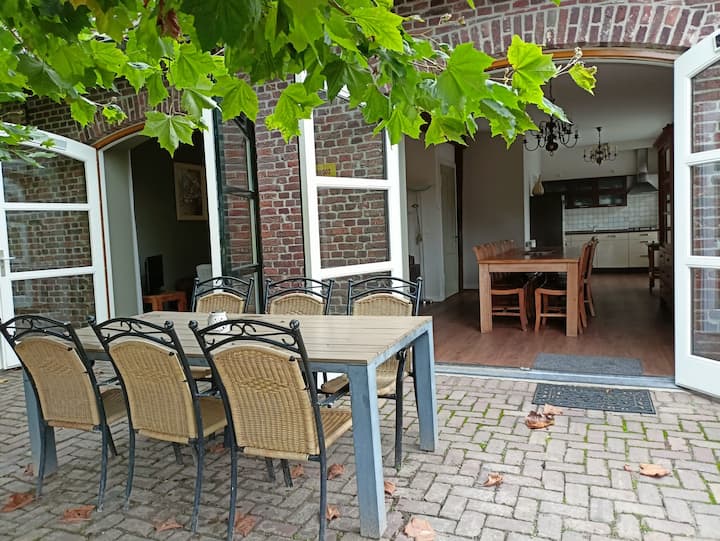 Sfeervol Vakantiehuis Voor 6-9 Personen - Velden