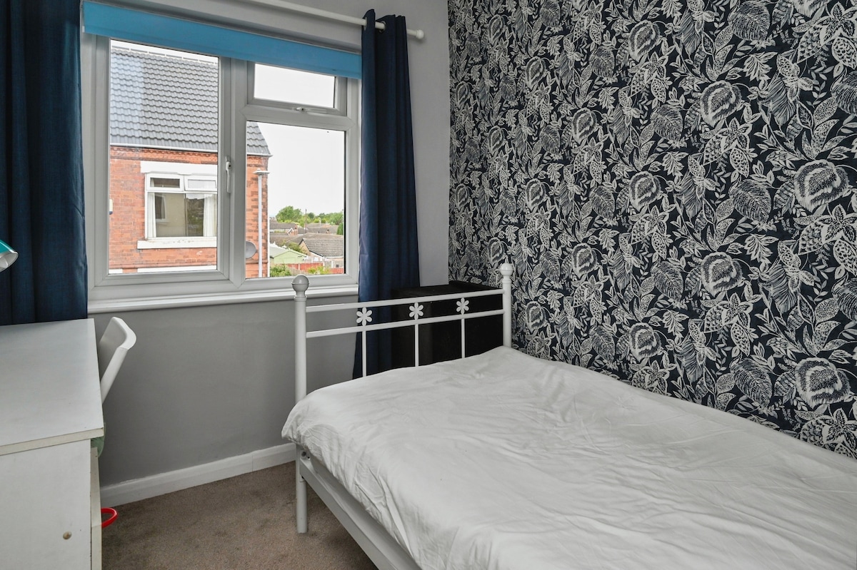 Osbourne House - Houses for Rent in Kirkby in Ashfield, England, United ...