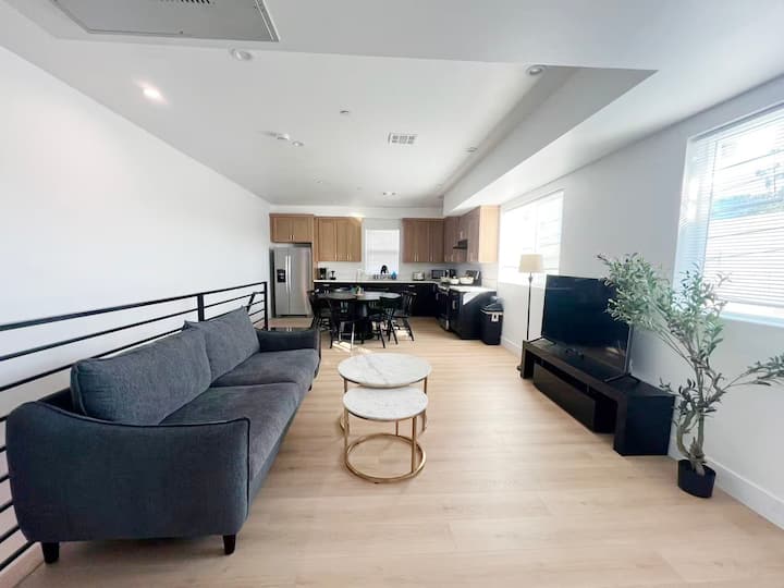 Tranquil Culver Hideaway - 3 Modern Queen Bedrooms - Culver City