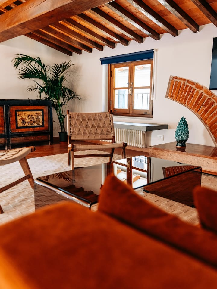 Penthouse Living Gallery - Pietrasanta