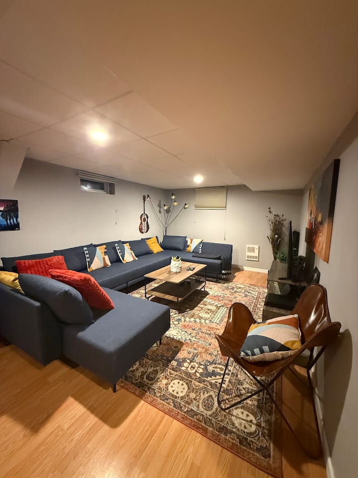 Comfort And Convenience In Private Suite - Sudbury, MA