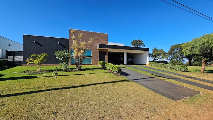 Refúgio Com Piscina, 3 Suítes | Represa Arandu - Avaré