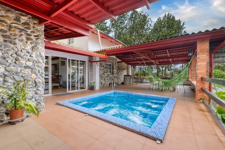 Luxury 3br Villa + Pool & Billiards | Cerro Azul - Panama City