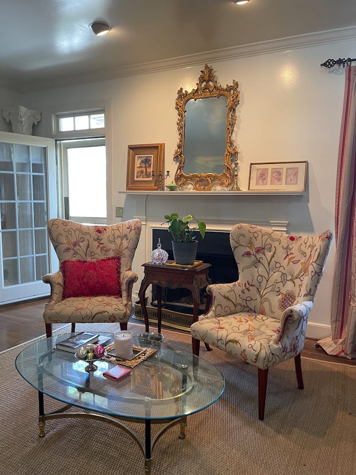 Elegant 2bd/2ba Townhouse Near Gamecocks Stadium - 컬럼비아