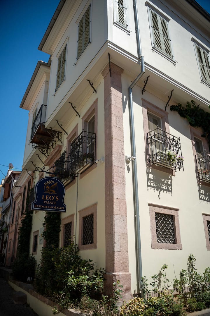 Leo’s Palace - Tarihi Taş Konak - 1 - Ayvalık