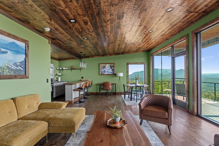 Cabin With 360° Panoramic Tower + Hot Tub - Ocoee, TN