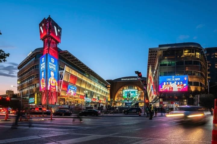 Victory Park|aac|balcony|rooftop Pool|free Parking - Dallas, TX