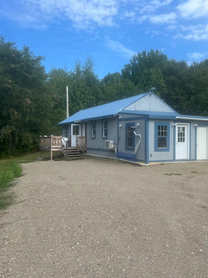 Dew Drop In Welcomes You!
Drop In & Unwind! - Pembroke, ME
