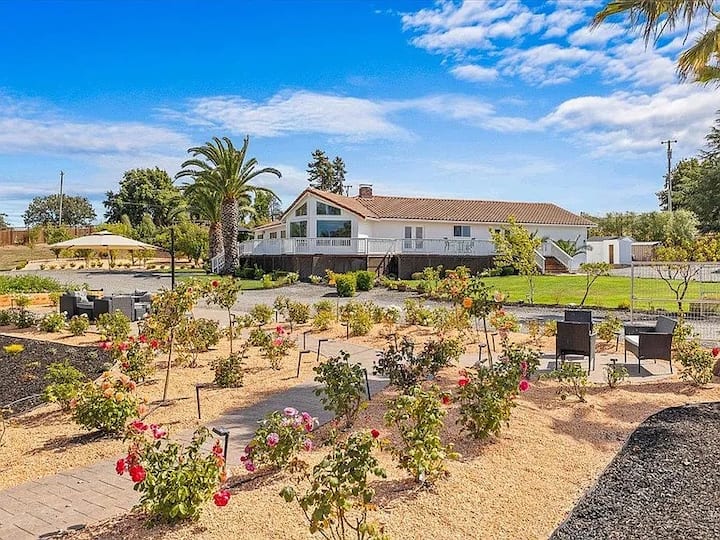 Adobe Ranch Style Getaway - Petaluma, CA