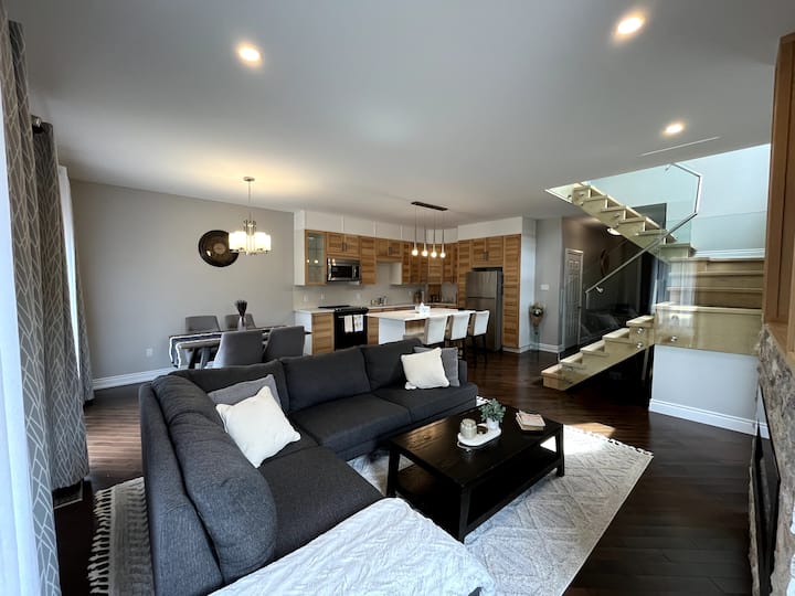 Modern New Build In Bobcaygeon - Bobcaygeon