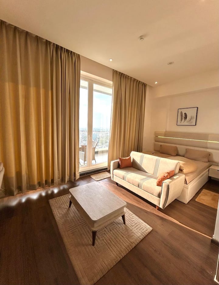 Panoramic Studio Near Airport & Yashobhoomi - Gurgaon