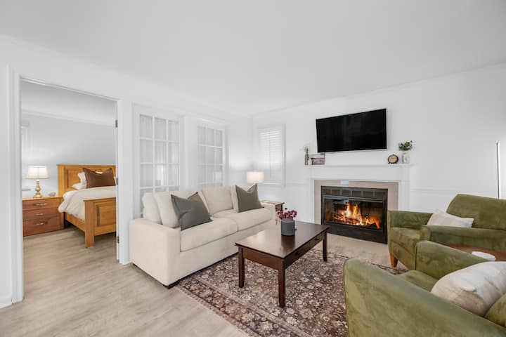 Cozy Villa, Minutes To Mohegan Sun - Norwich, CT