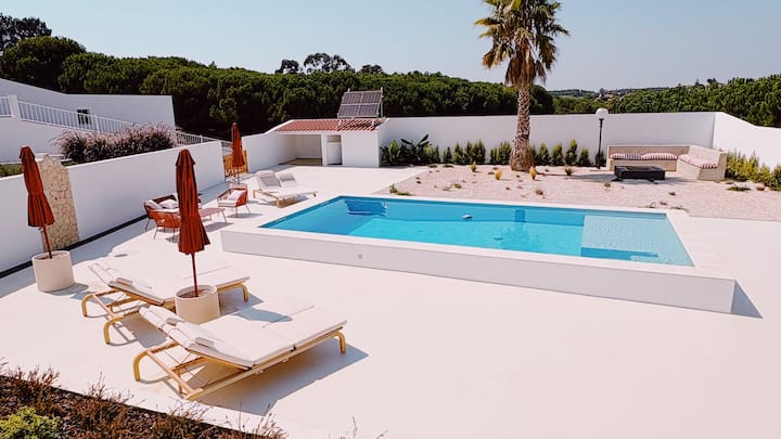 C’alma Farmhouse: Pool, Padel & Nature Retreat - Cartaxo