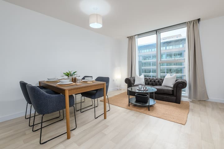 The Hub Mk- 1 Bed Luxe Apartment- Free Parking - Milton Keynes