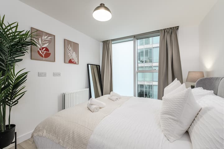 The Hub Mk- 1 Bed Luxe Apartment - Milton Keynes