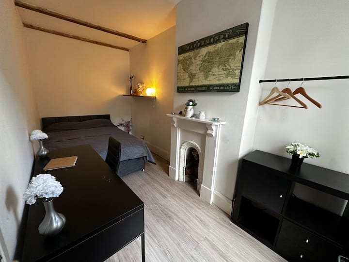 House In Heart Of Diglis - Malvern