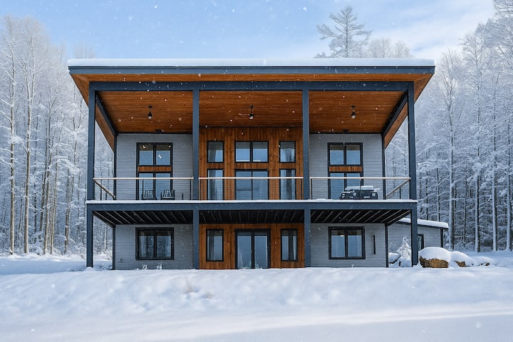 New Luxury Ski House | Hot Tub - Movie Theatre - Waterville Valley, NH