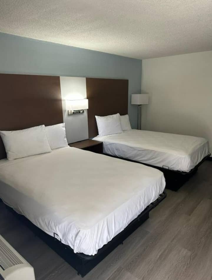 Double Bed Studio - Columbus, Ms - Columbus, MS