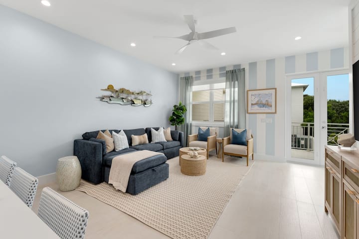 Turtle Cove | Oceanfront W/speakeasy, Dock & Pool - Bahamas