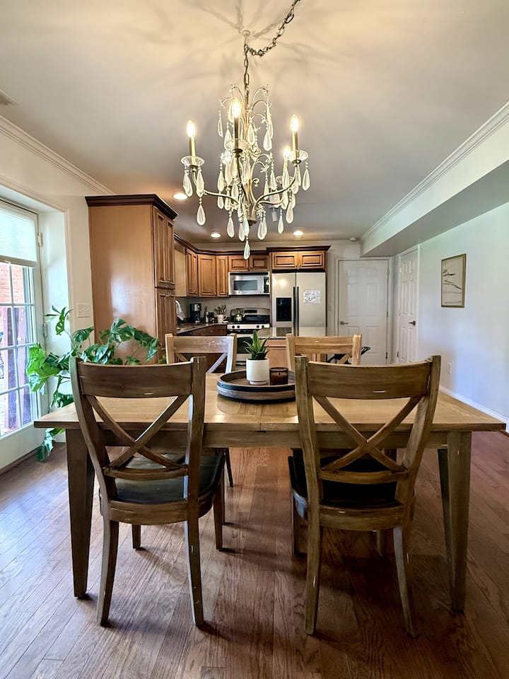 One Bedroom Basement Studio Apartment - Blacksburg