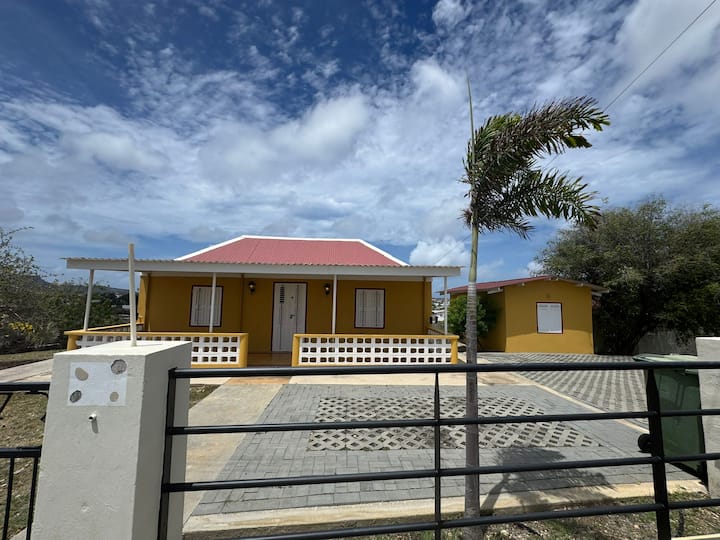 Stunning Two-bedroom With Breathtaking View - Curaçao