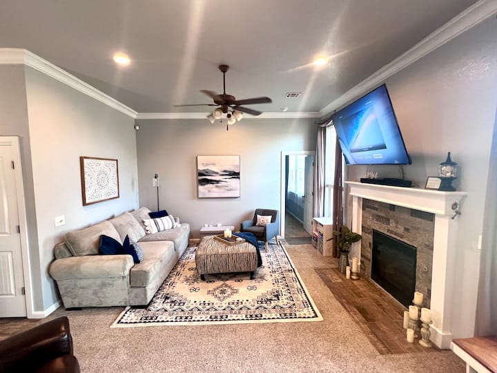 The Feathered Nest - Northwest Expressway – Oklahoma City