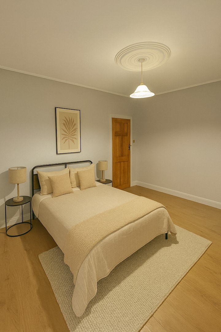 Cosy Room Shared Bathroom - Enfield