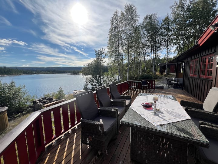 Fagerfjell: Sommer & Vinter Med Strandlinje - Norway