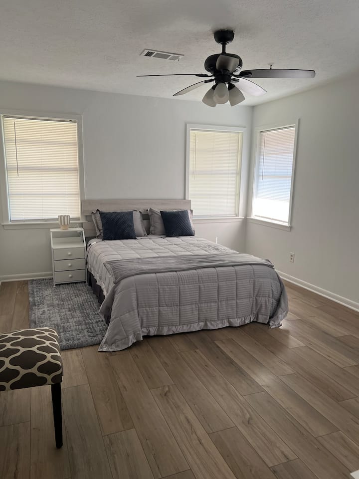 Lots Lots Of Yard - Edgebrook - Houston