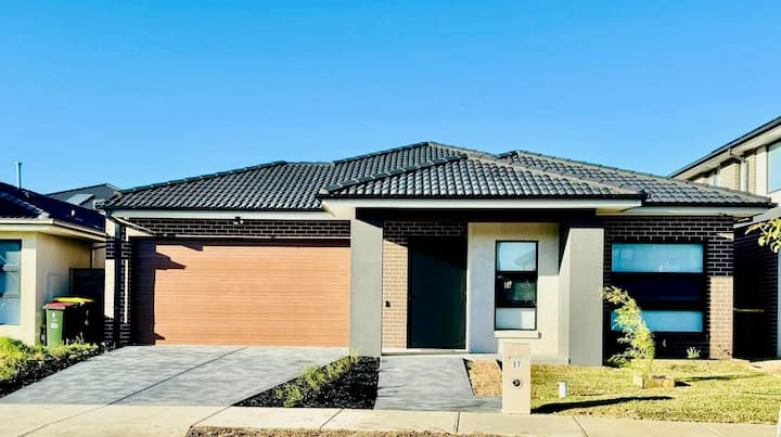 Bright And Spacious 4br Getaway - Koo Wee Rup