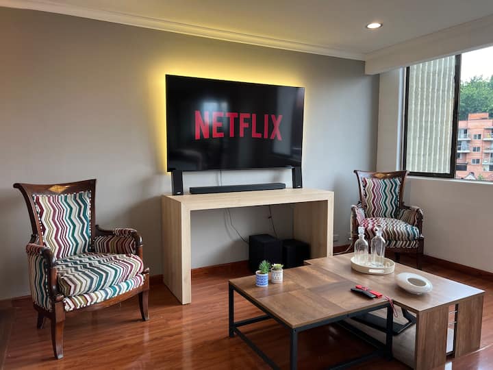 Exclusive 4br Condo · Poblado Campestre - Colombia