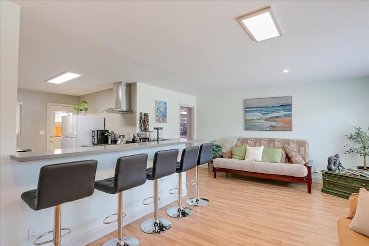 Goodland Blue House - Santa Barbara, CA