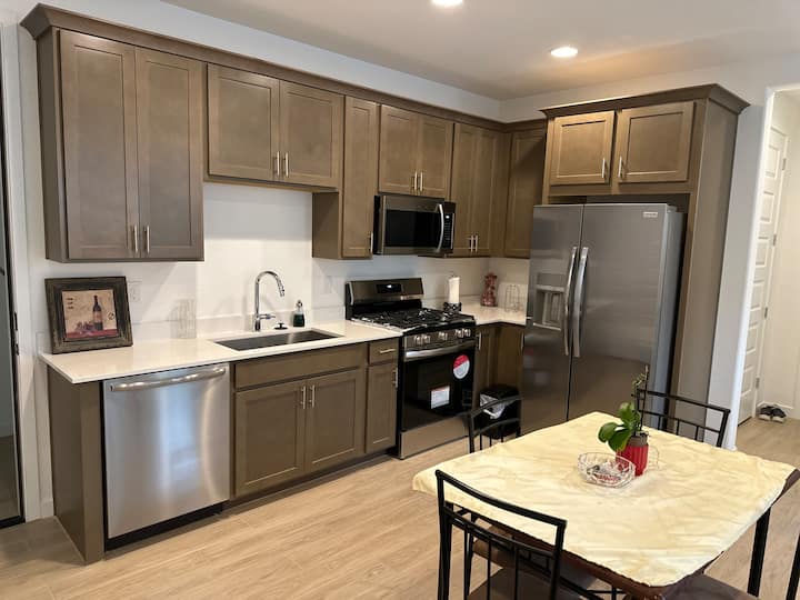 Apartment In Phoenix - Phoenix, AZ