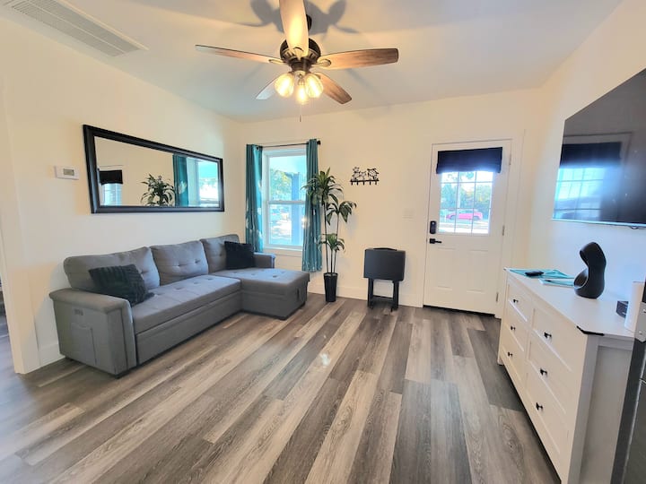 ¤ Low Tide-coastal Vibe ¤ Downtown-shops-food-fun - Panama City