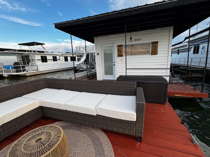 Stay Afloat-unique Floating Home - Morristown
