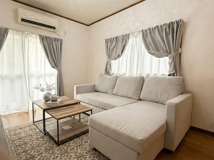 Budget-friendly Osaka/kyoto/nara Hub, 8-guest - Daitō