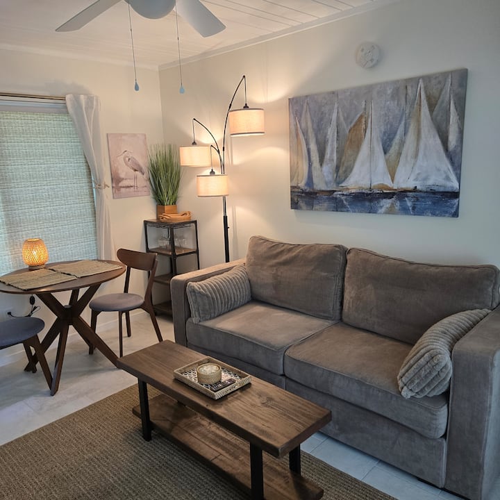 Salt Air And Serendipity
Unit A - Ochlockonee River State Park, Sopchoppy