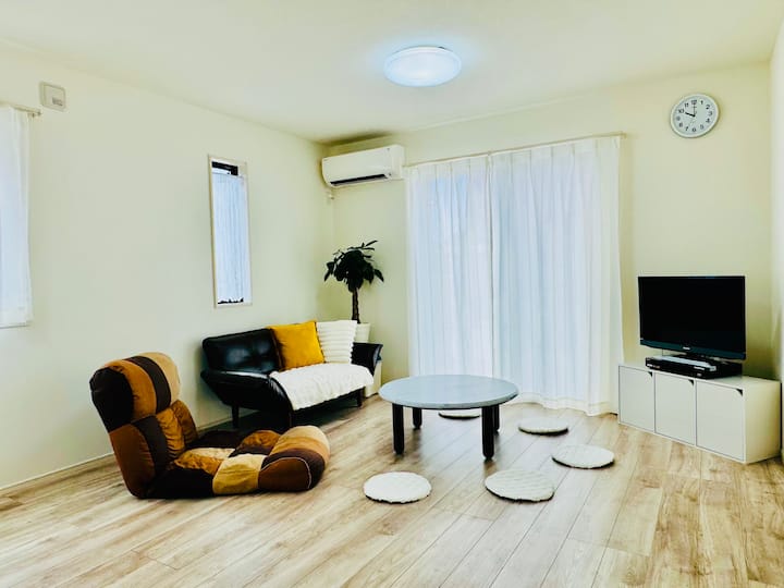 -海近の静かな滞在-
築浅・海徒歩3分.
朝市6分・紅葉狩り.
温水プール徒歩3分 - 가쓰우라시