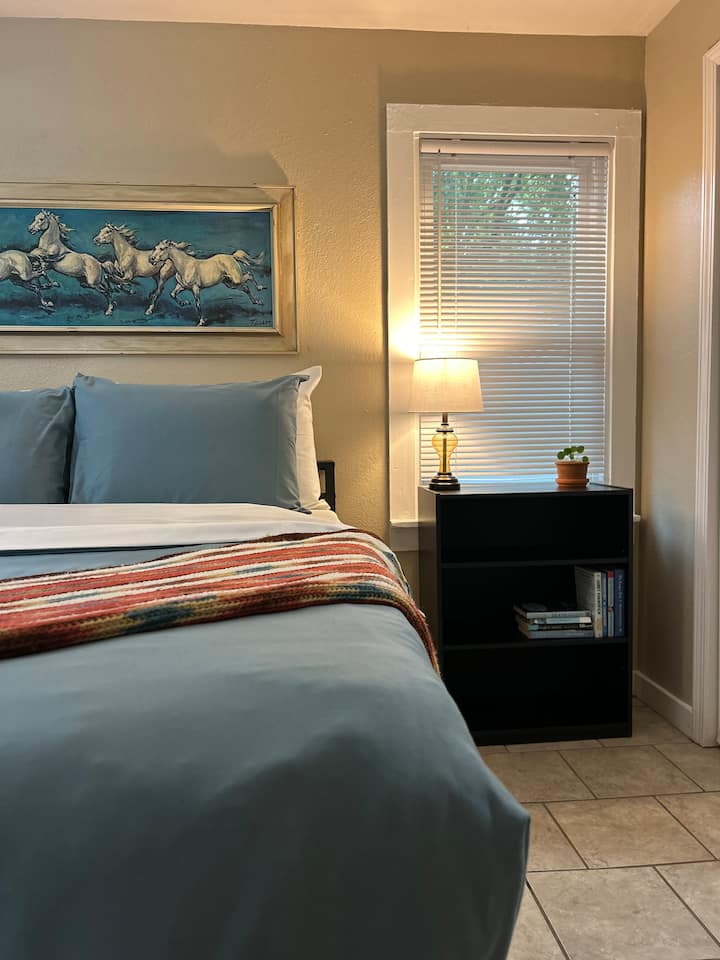 The Bonny Bungalow - Waynesville, MO