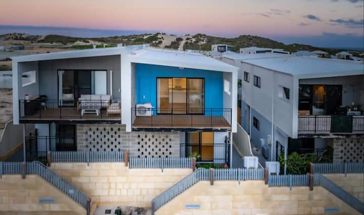 Alkimos Coastal 3 Bedroom Townhouse - Yanchep