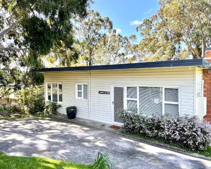 Halcyon Days - Tasmania