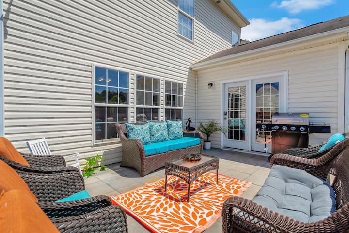 Firepit I Arcade I Airhockey I Hot Tub I Poker - Winston-Salem, NC