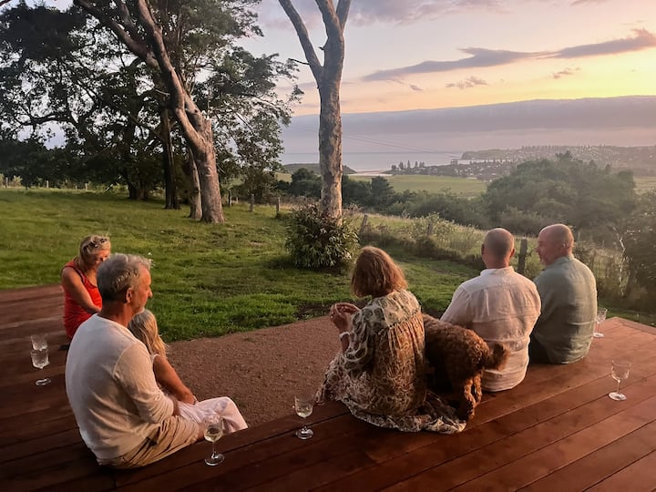 Omega Schoolhouse, Coastal Luxury Heritage Retreat - Wollongong