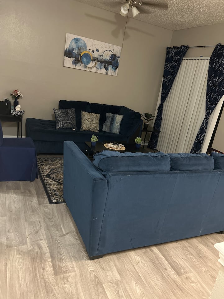 Cozy North Dallas Hidden Gem - Dallas, TX